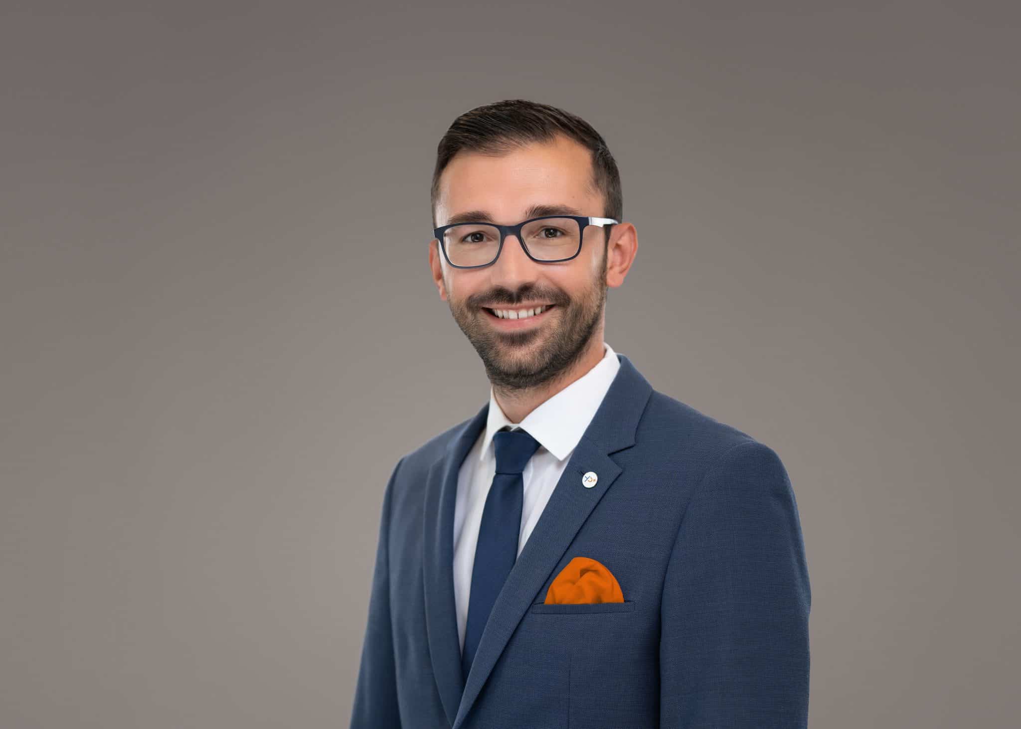 About Us - HotelPartner